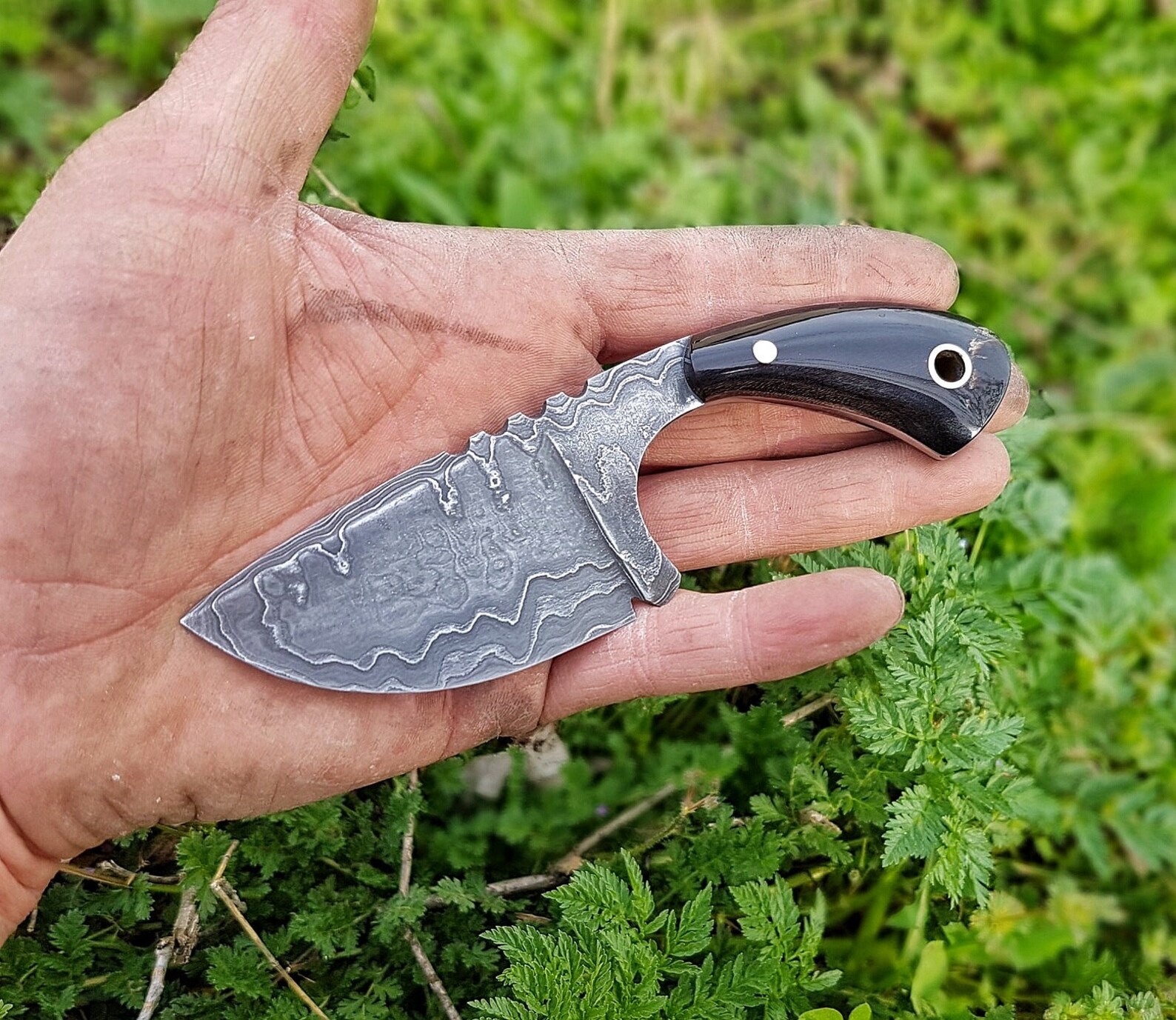 REAL DAMASCUS Skinning Knife Cow Horn Handle 250 Layers | Etsy