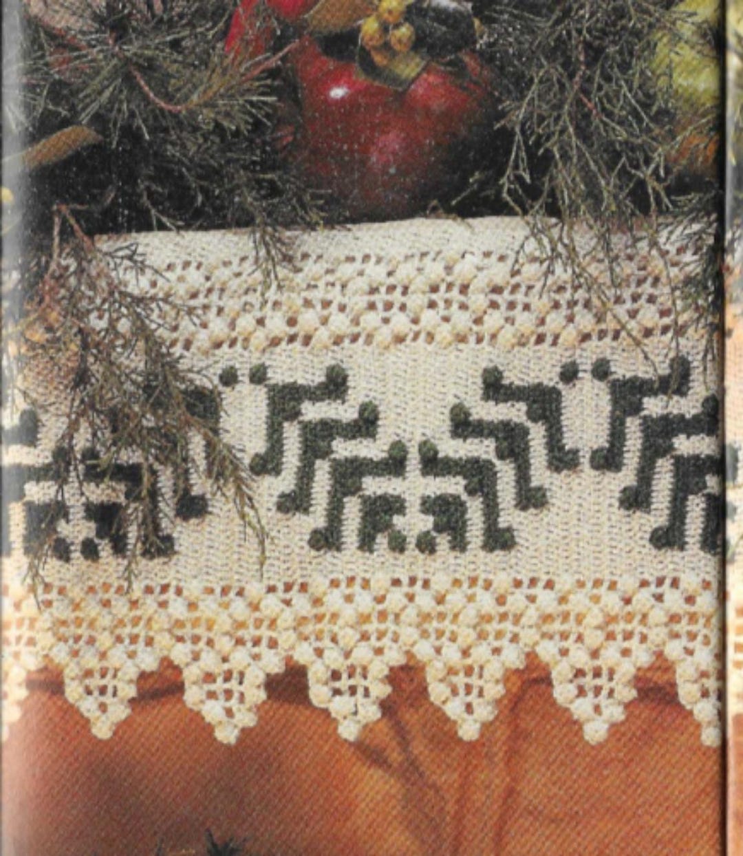 Pine Tree Mantle Trim Crochet Christmas Pattern PDF - Etsy