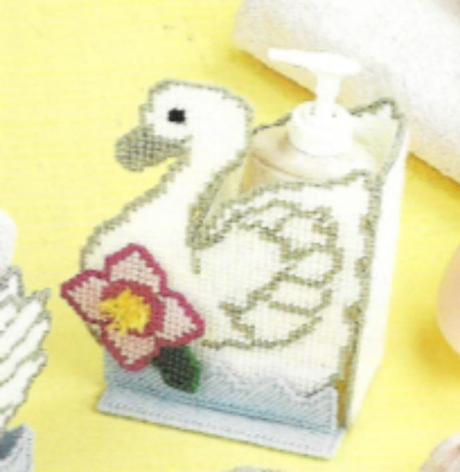 4 Piece Swan Bath Set Plastic Canvas Pattern, Towel Ring, Basket, Soap ...