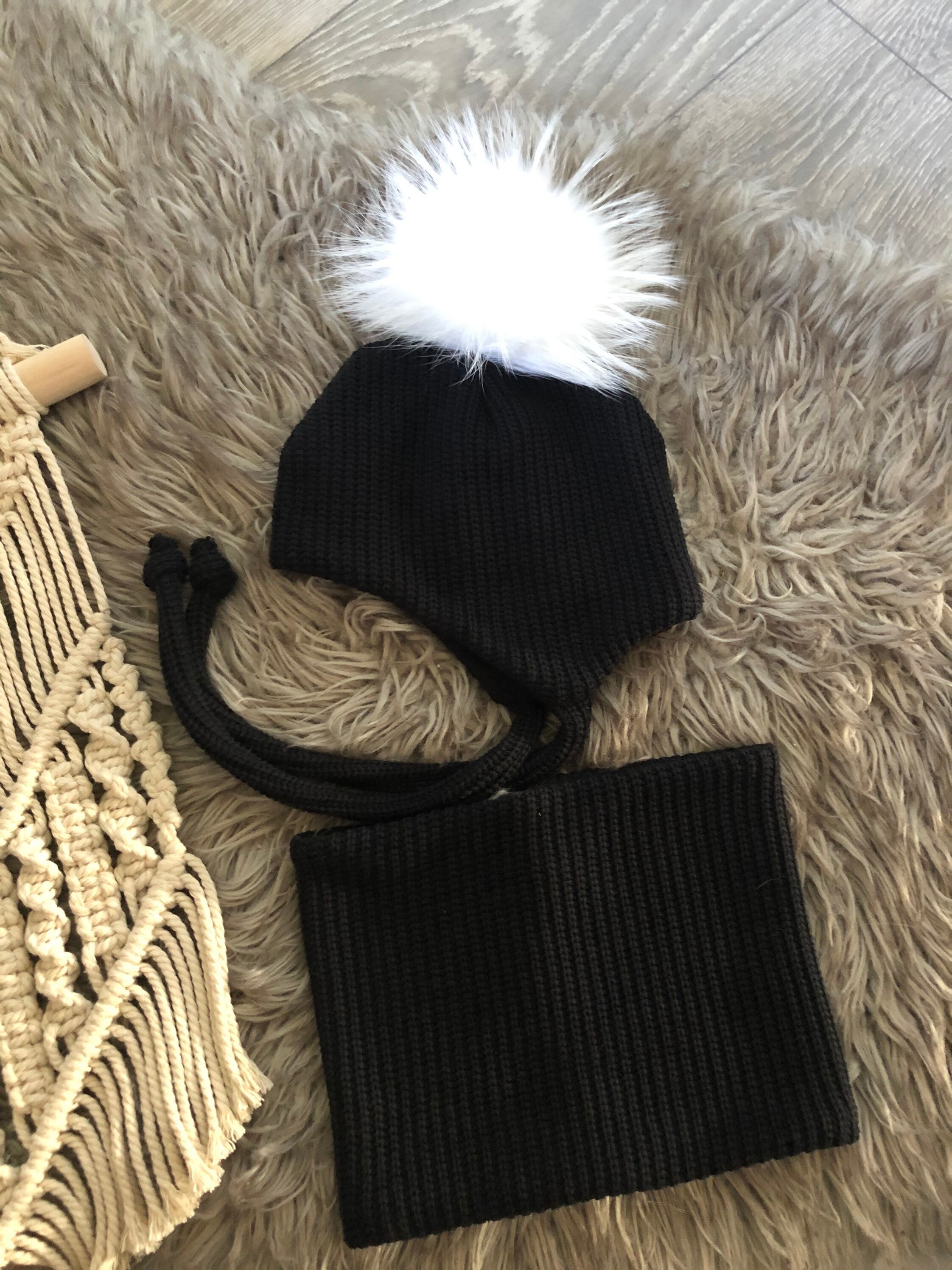 Tuque à pompon ENFANT hiver cache-oreilles tricot noir | Etsy