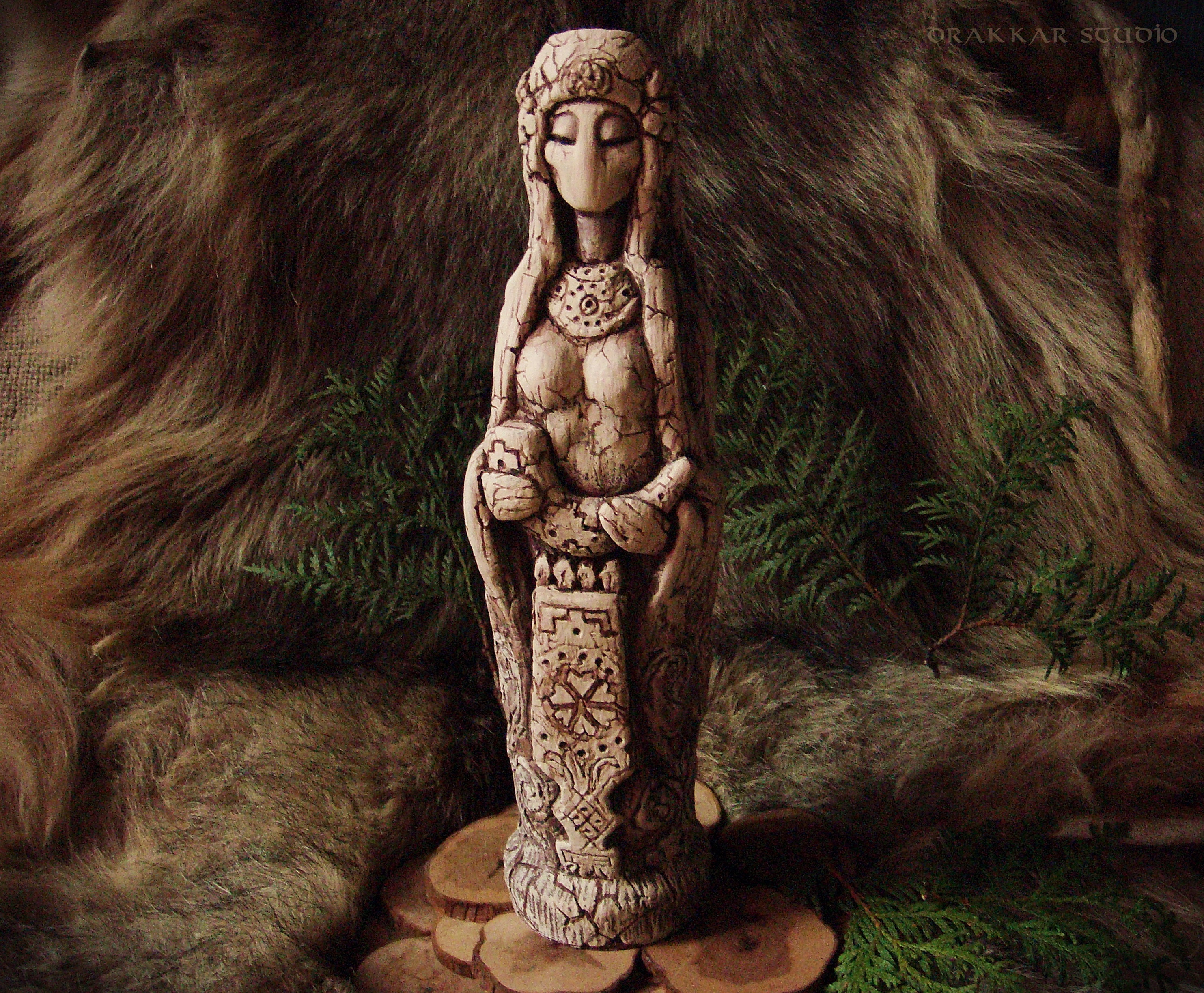 Statue of the goddess Mokosh Makosh | Etsy