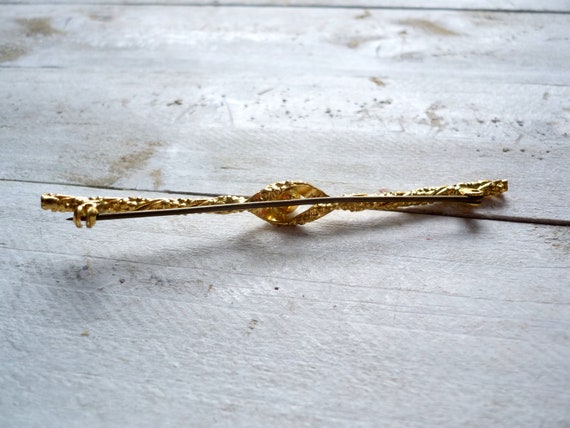 Vintage brooch of the years 70-long brooch with white… - Gem