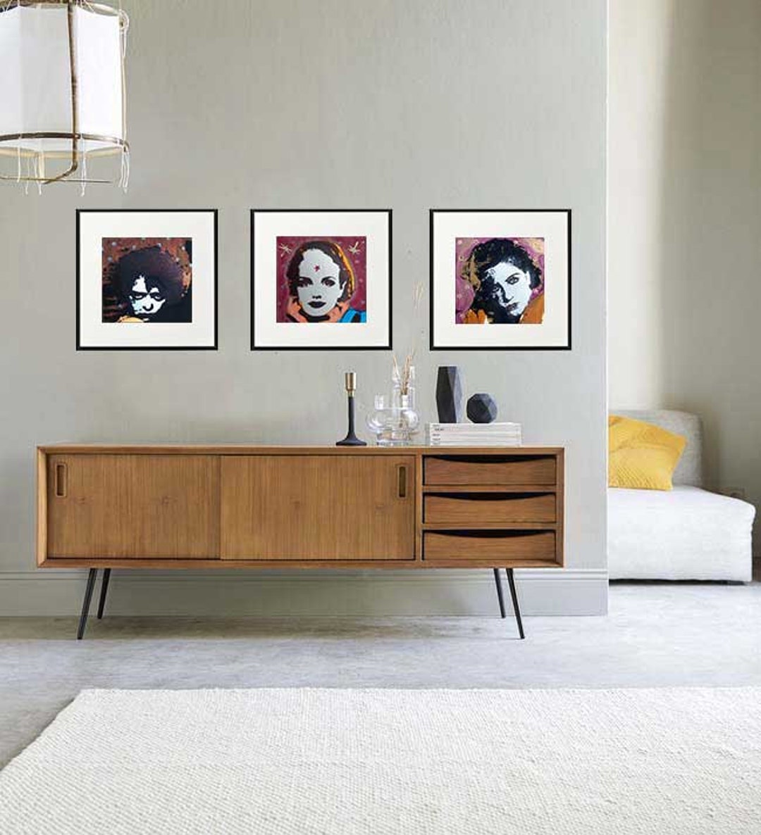 Womans Lady Portraits of Women Love Beauty Woman Style Portrait Hand ...