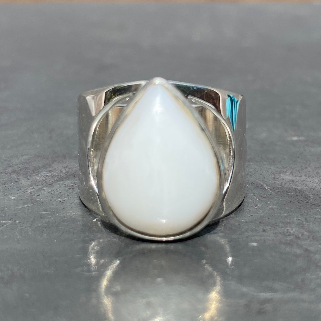 Quartz Ting - White Quartz Ring - Thick Silver Band Quartz Ring U.K ...