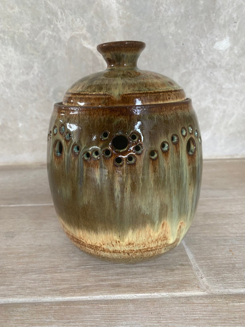 Multi-purpose Ceramic Storage Jar Set Store Your Onions, Garlic, and ...