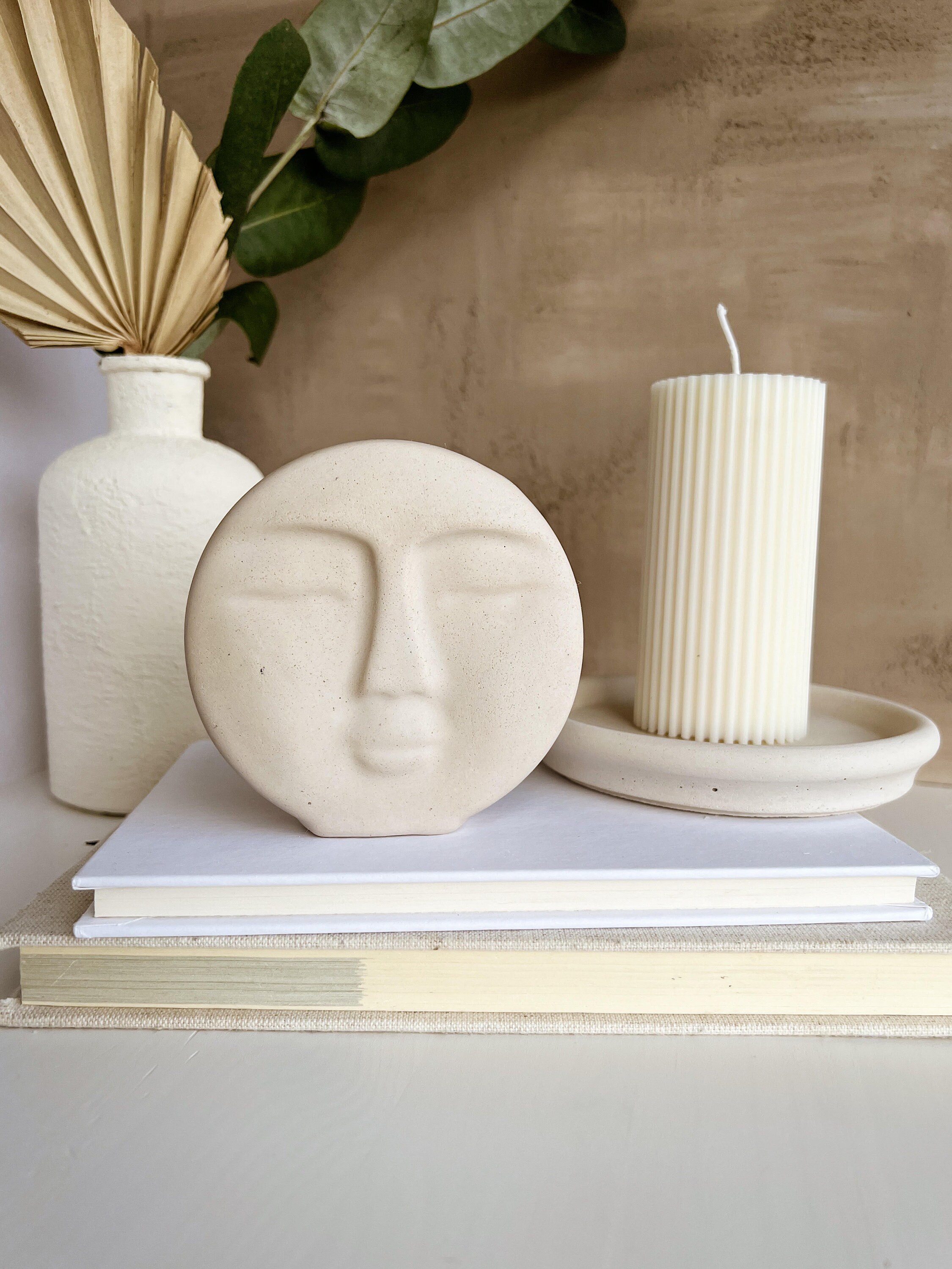 Concrete Moon Decoration // Boho Home Decor // Moon Face Decor - Etsy