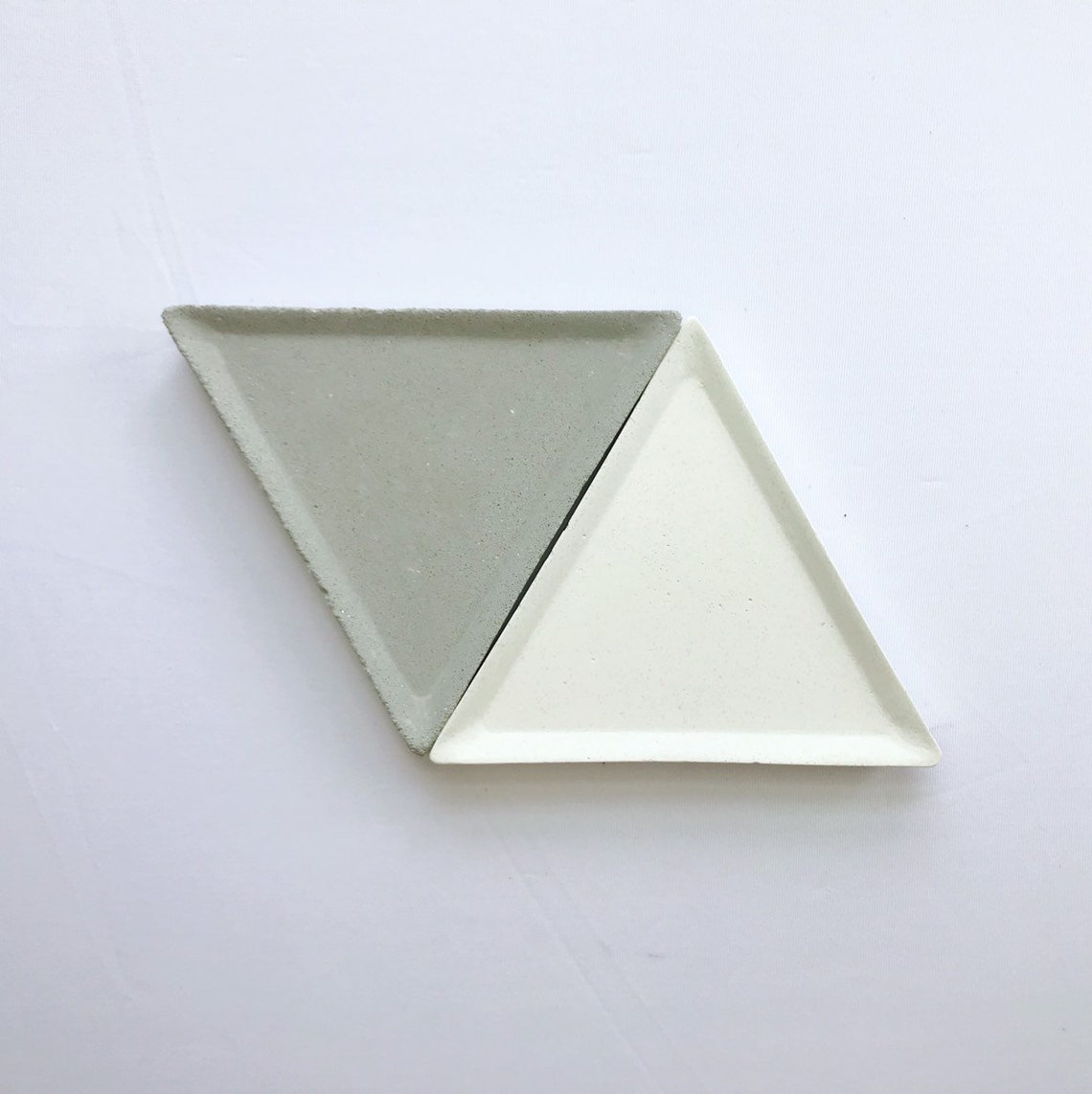 Concrete Triangle Tray // Jewellry Tray // Candle Holder ...