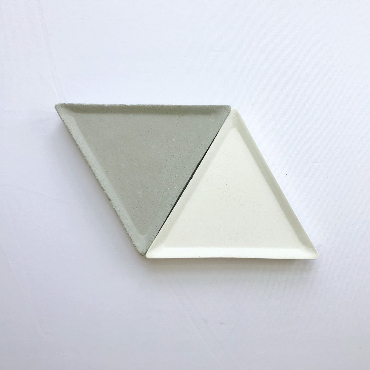 Concrete Triangle Tray // Jewellry Tray // Candle Holder ...