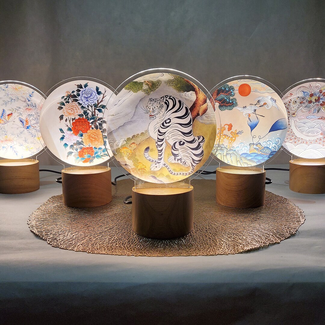 Korean Art, Korean Traditional Art, Art Lamp, Korean Lamp, Room Decor ...