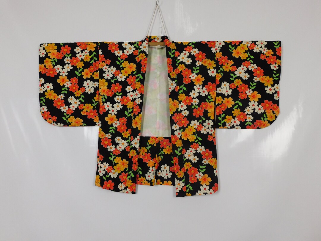 Vintage Japanese Haori Hippari Abstract Flower Floral Pattern on Black ...