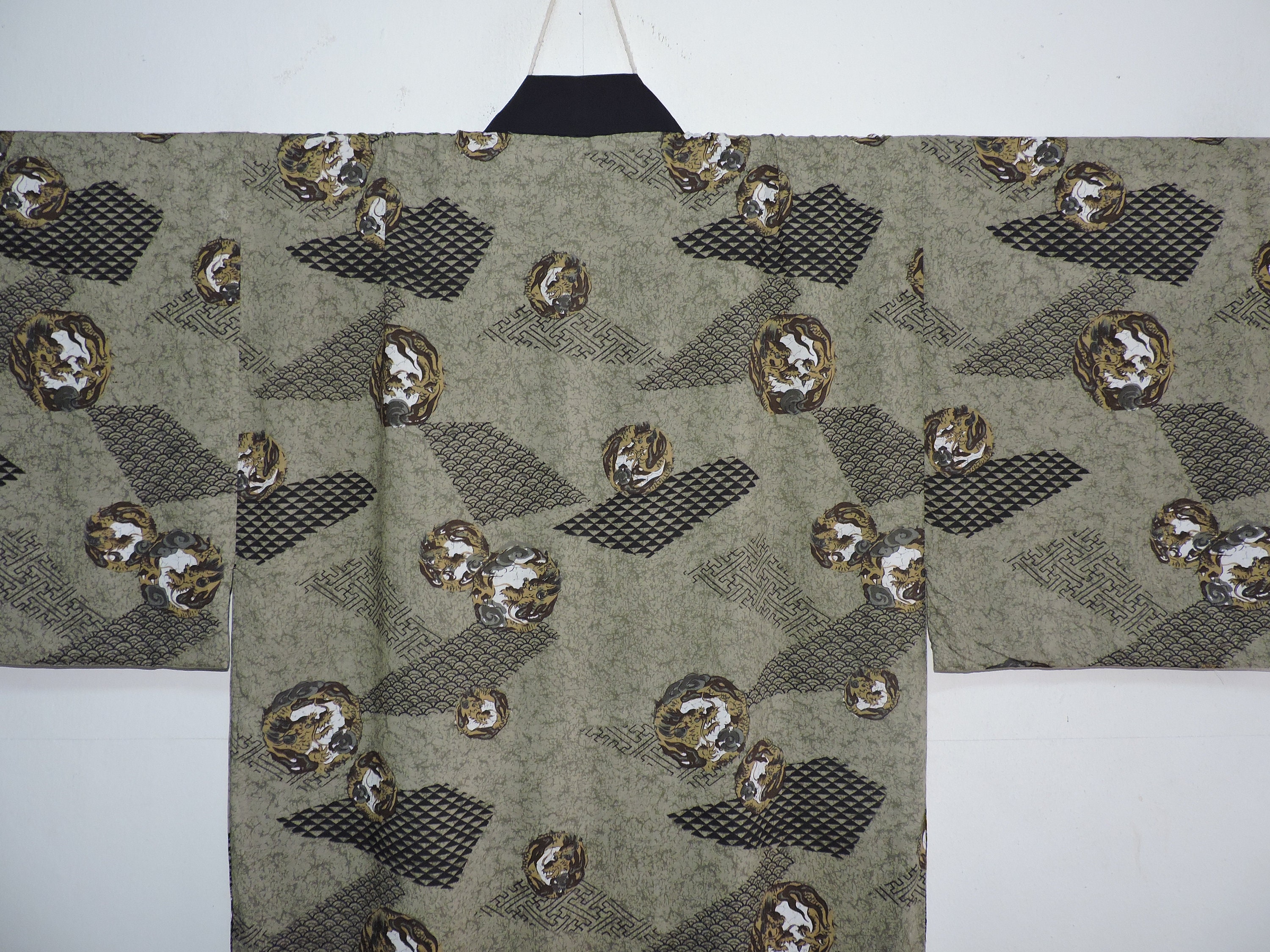 Japanese Mens Juban Inner Kimono Pattern of Dragons J160421-02 | Etsy
