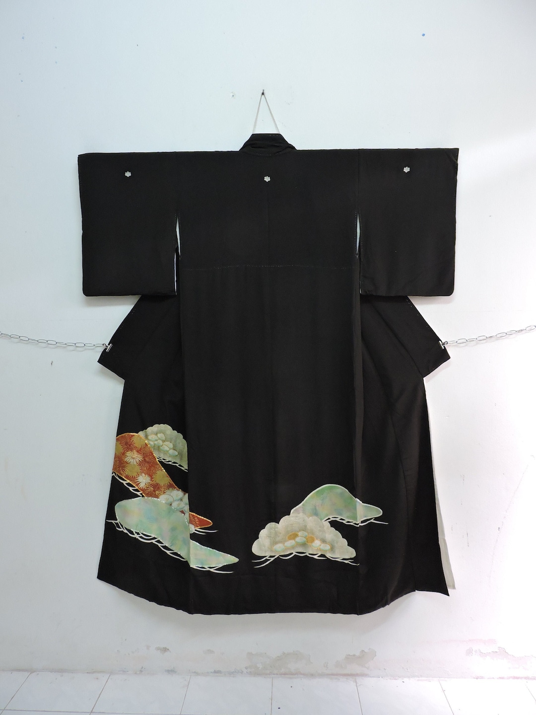 Japanese Kuro Tomesode Kimono Black Abstract 5 Crests Pattern of Flower ...