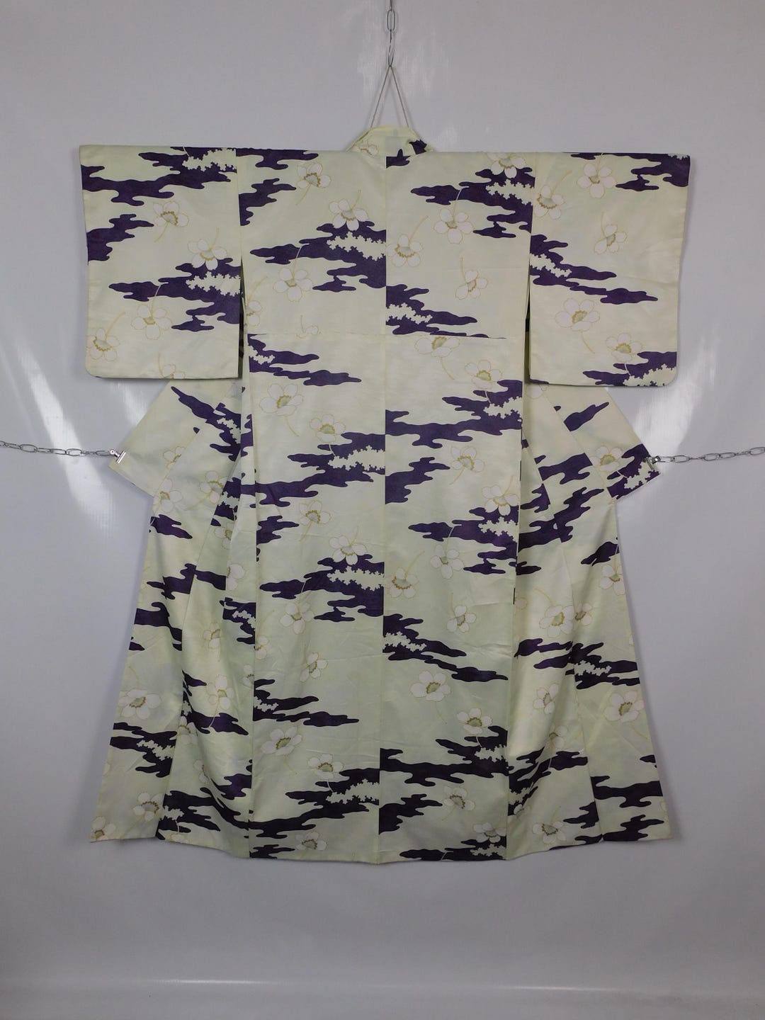 For Sell Japanese Komon Kimono Robes Crisp Fabric Artisan Flower Mist ...