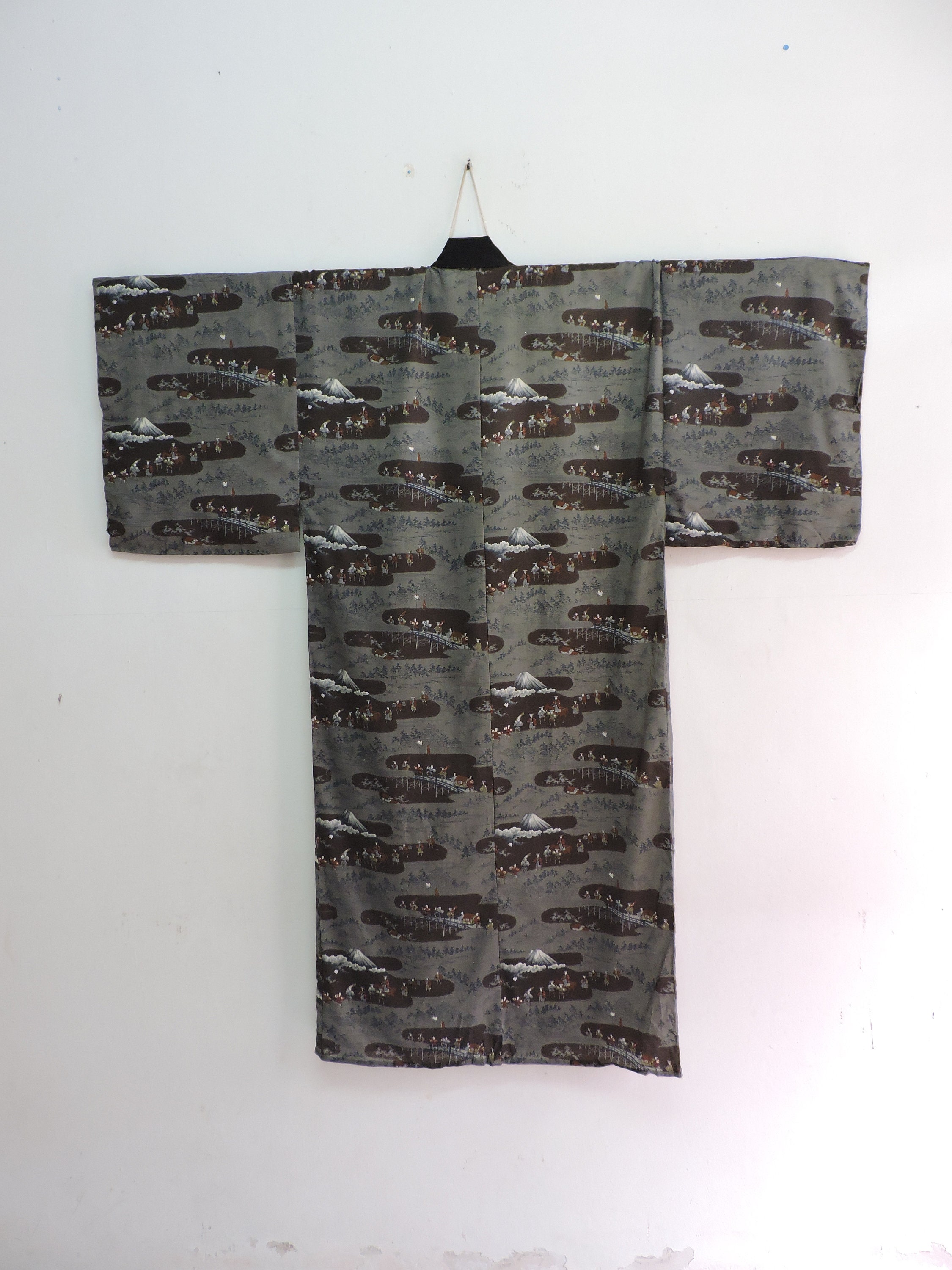 Japanese Mens Juban Inner Kimono Pattern of Japanese Traders - Etsy