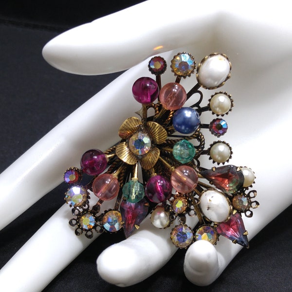 Vintage Brooch - Etsy