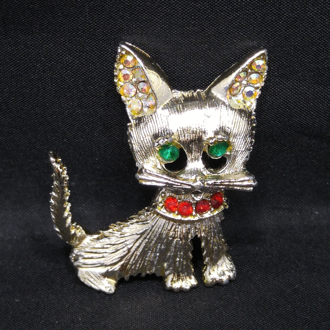 Sitting Cat Rhinestone Eyes & Collar Brooch Gold Plated | Etsy