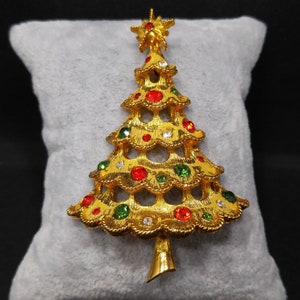 MYLU Christmas Tree Brooch, Gold Plated, Book Piece, 1960s Vintage ...