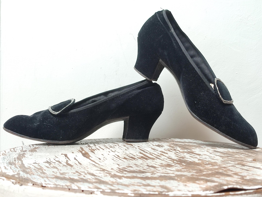 Pair of Vintage Black Velvet Shoes Size 38 - Etsy
