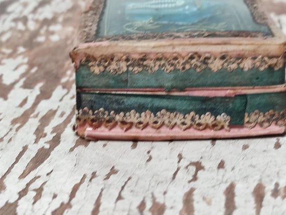 Antique French small trinket box, XVIII spot/patch box - Gem