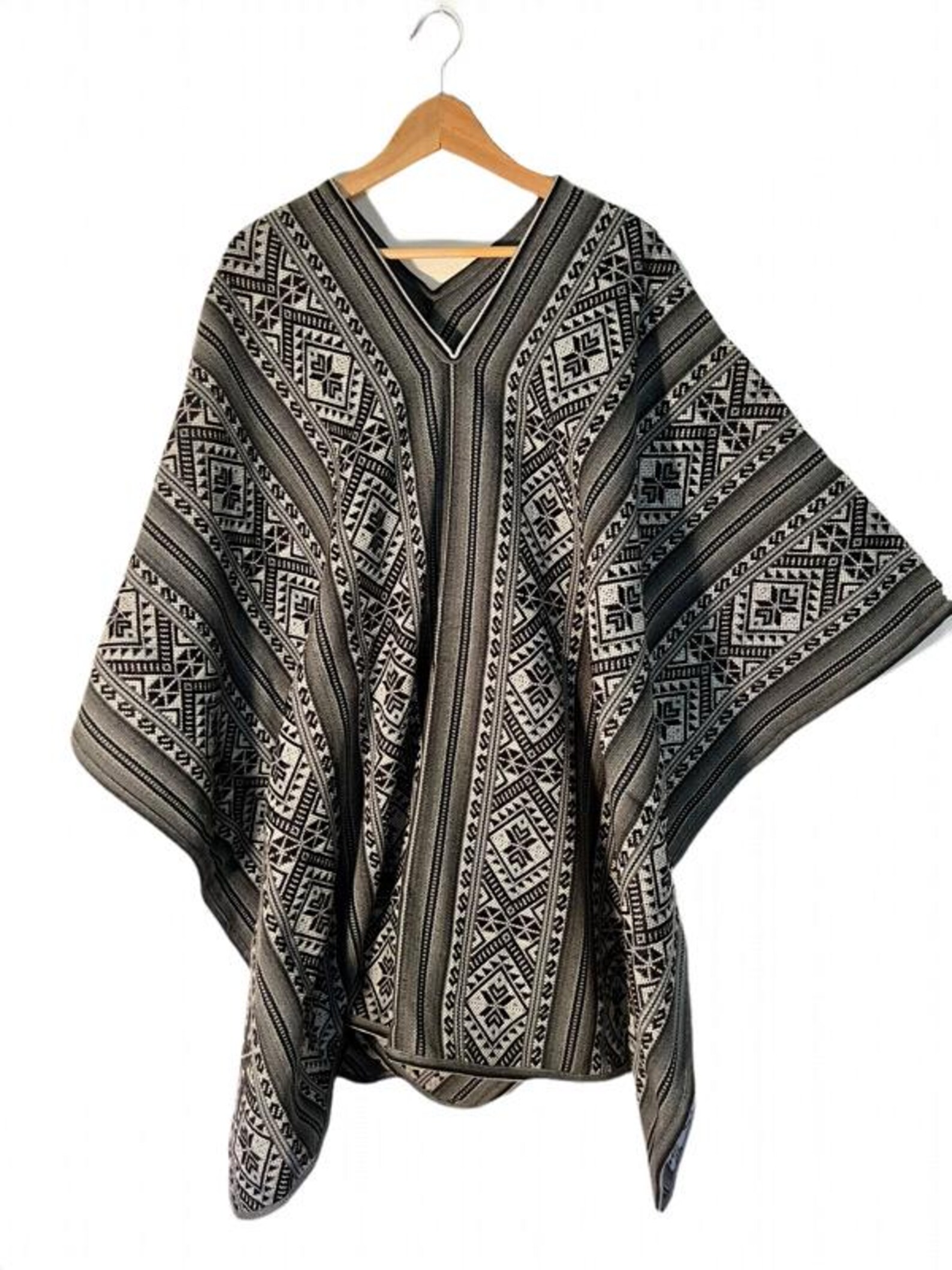 Peruvian Traditional Cusco Wool Blend Poncho , Ethnic Poncho, Unisex ...
