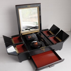 Large Vanity Box, Chinoiserie, Asian Vintage Jewelery Box With Mirror ...