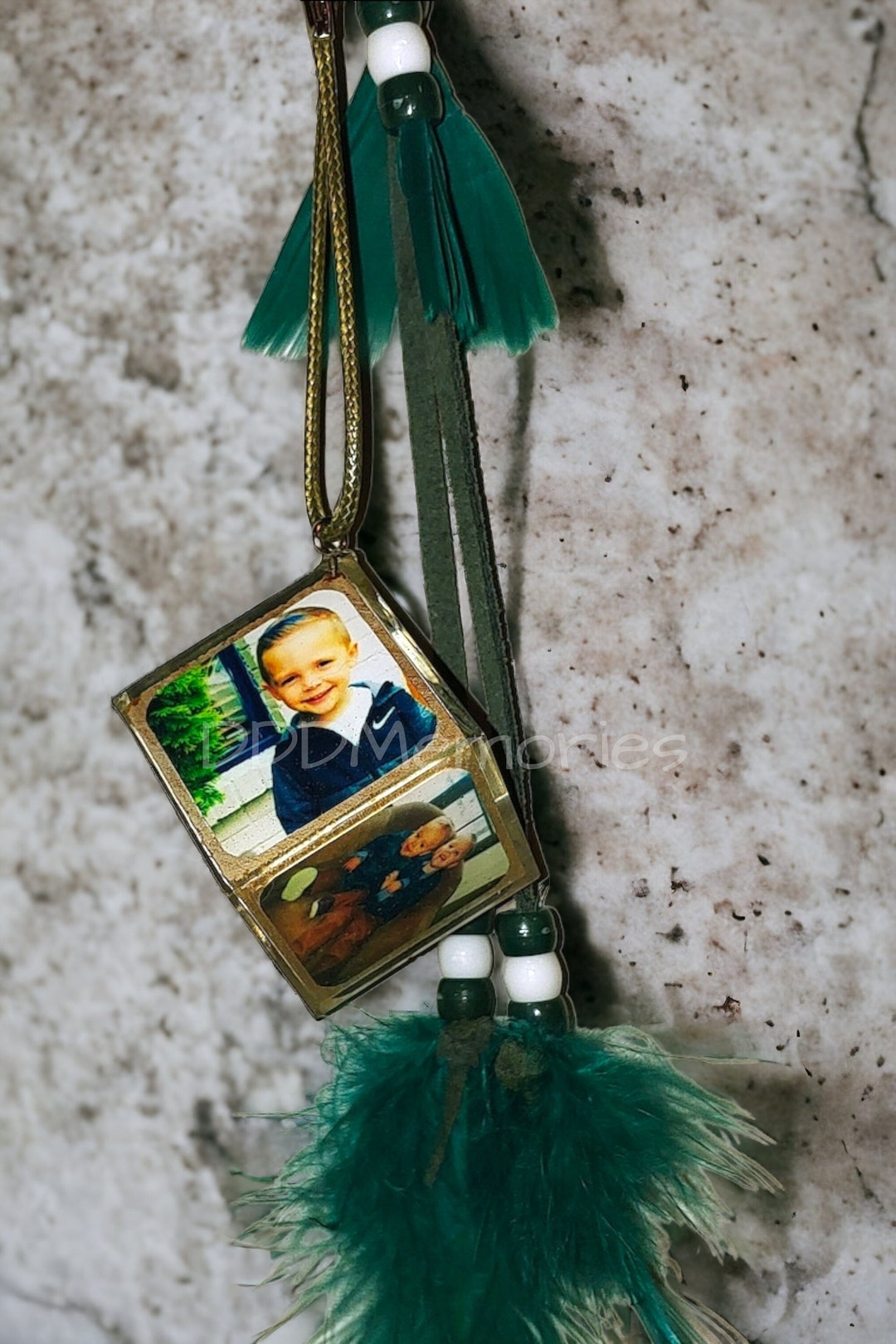 UPGRADED Photo Car Charm ~ Displays SIX Photos ~ Rear View Mirror Car ...