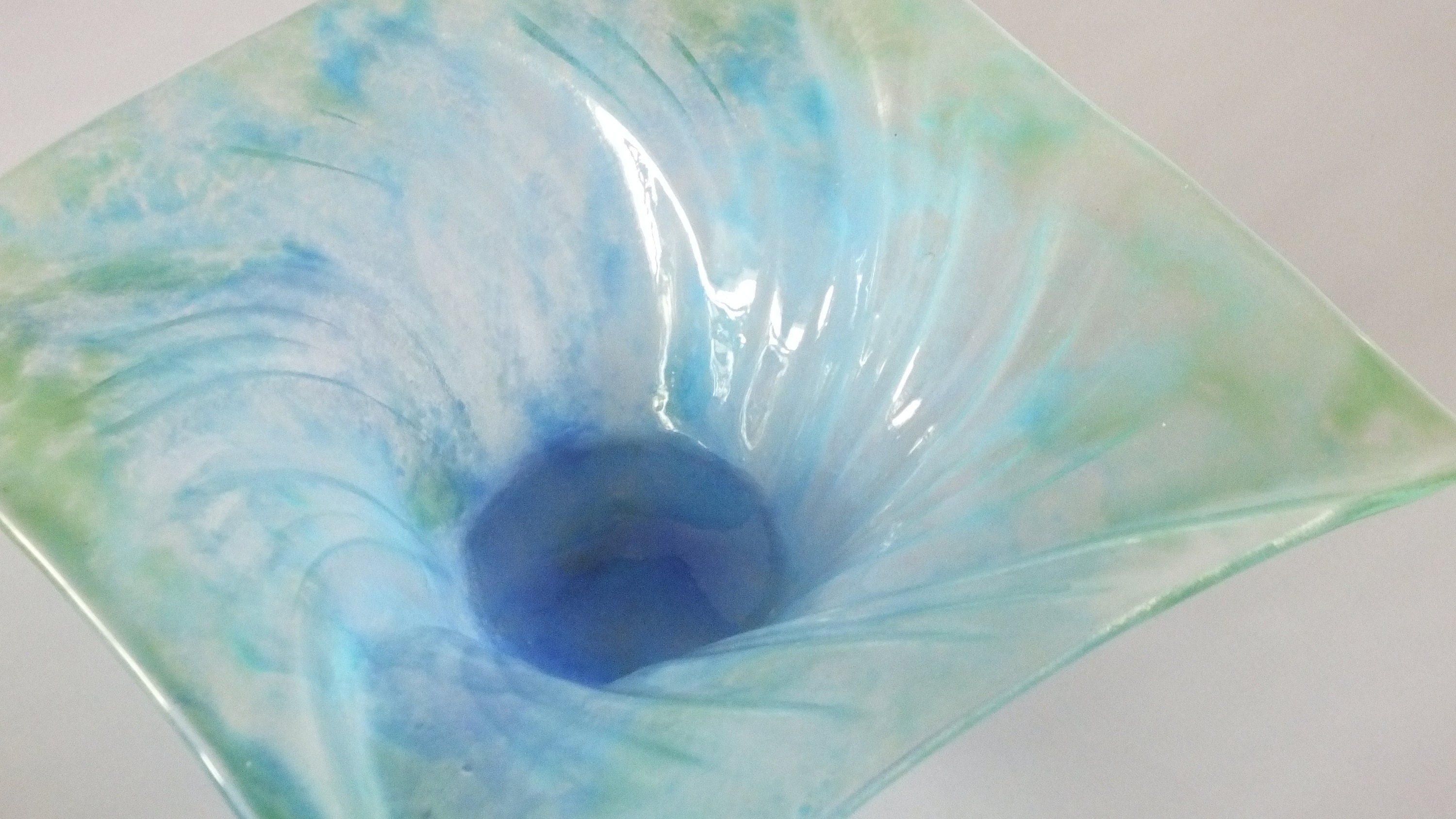 Fused and Slumped Glass Dish With a Twist - Etsy