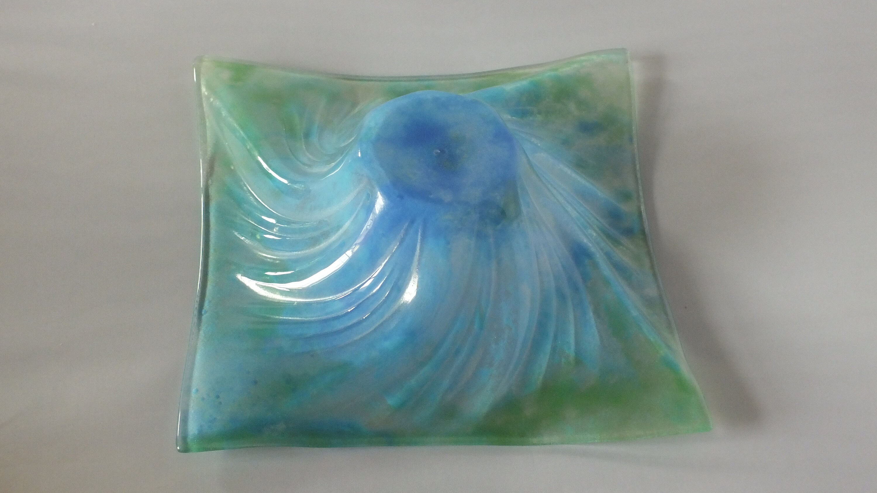 Fused and Slumped Glass Dish With a Twist - Etsy