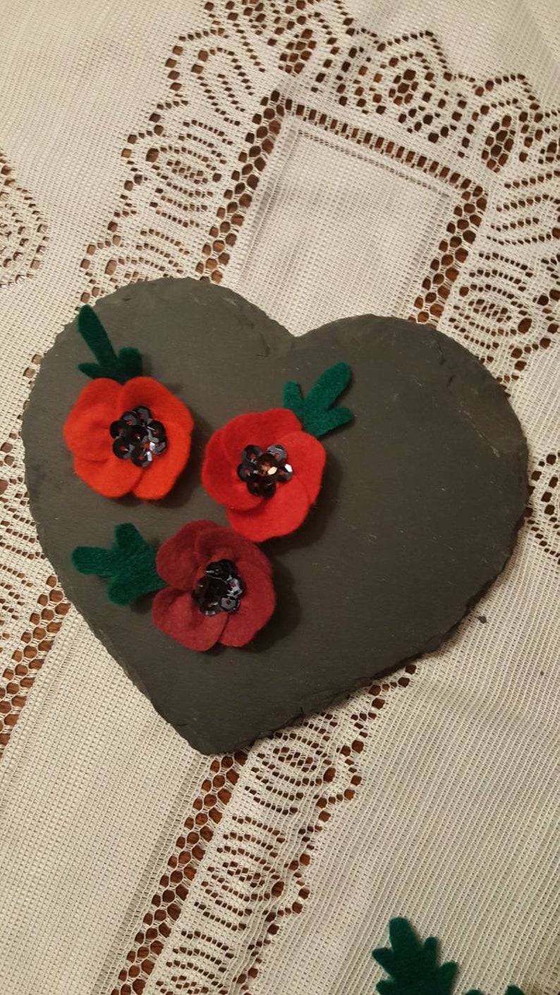 Small Felt Poppy Brooches - Etsy