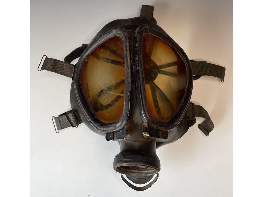 Vintage 1950s - 1960s Gas Mask Military Police Vietnam / Korea ...