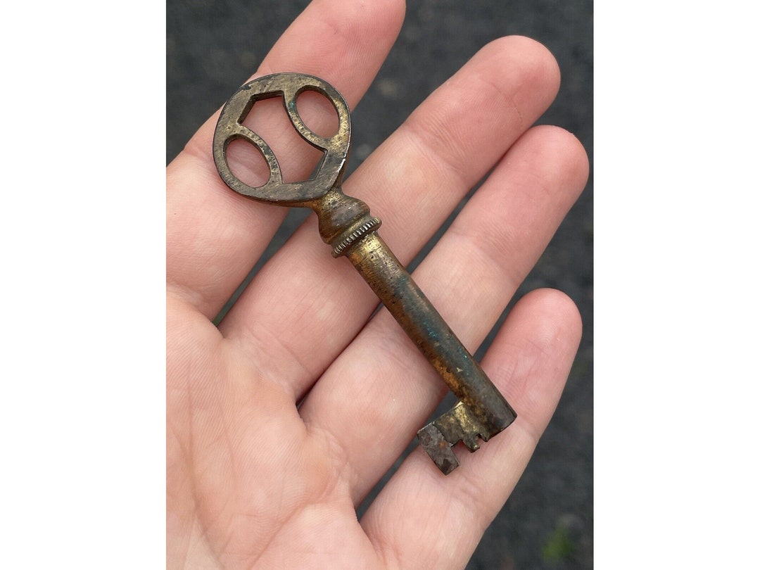 Antique - Vintage 20th C. Brunswick Phonograph Skeleton Barrel Key ...