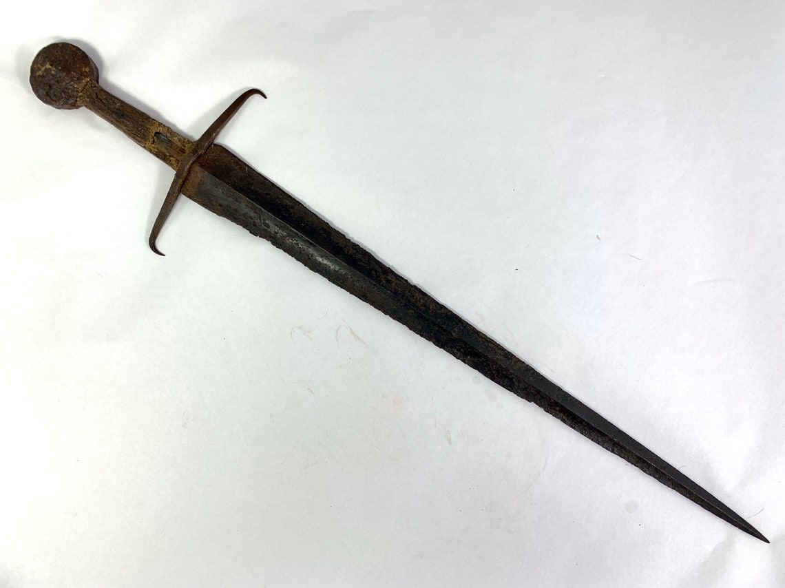 Museum Quality Medieval Castillon Sword - Etsy Italia
