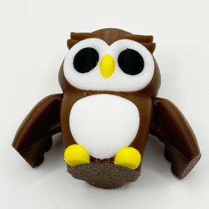 Owl Desk Accessories, 3D Printed Desk Pet, Articulating Animal, Gift ...