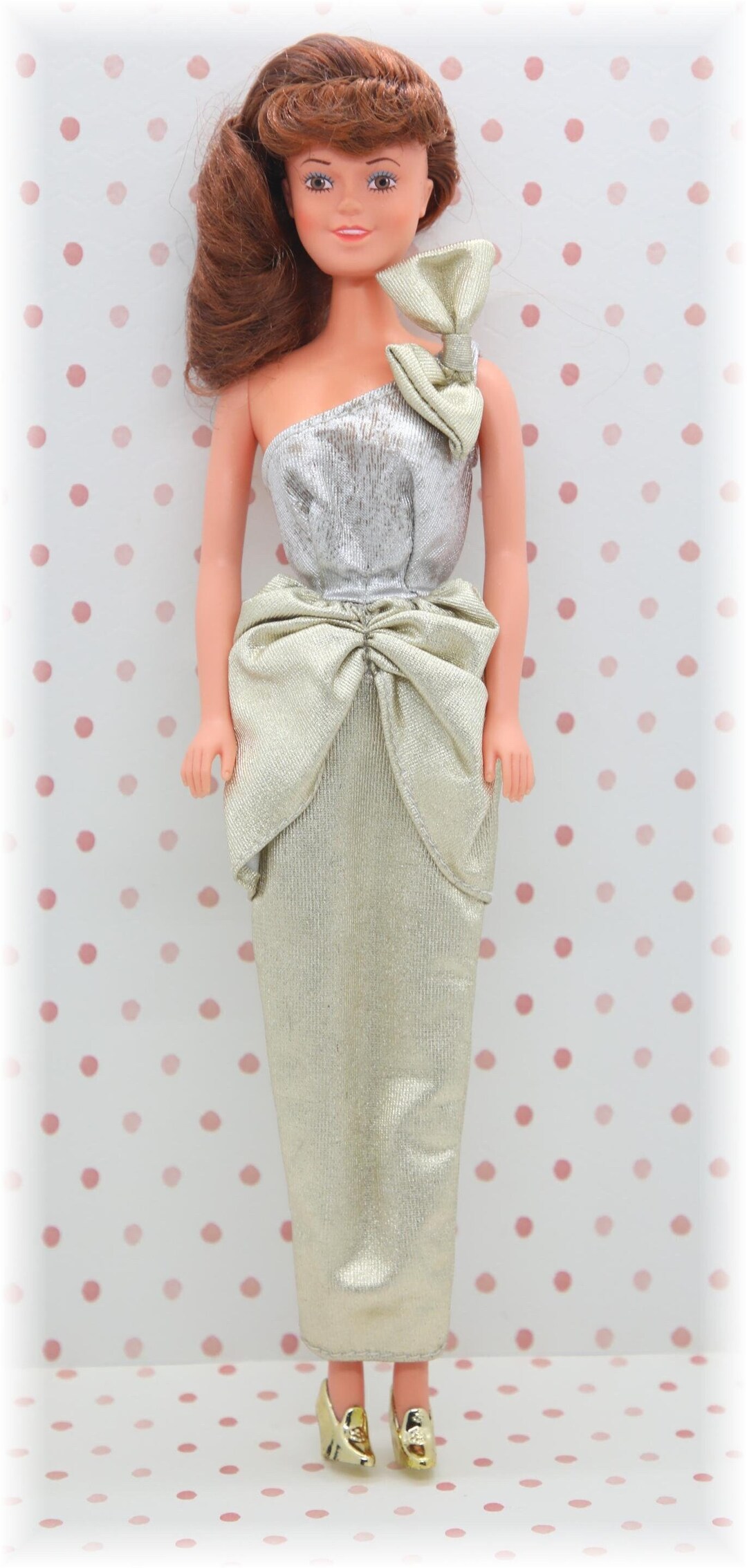Vintage Miki Fashion Doll Pretty Brunette in Gold & Silver Dress Streak ...