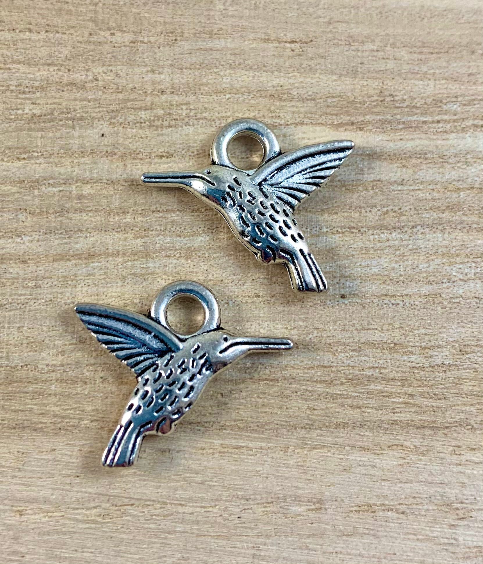 Hummingbird Charms Tiny Hummingbirds Bird Charms Qty 8 - Etsy UK