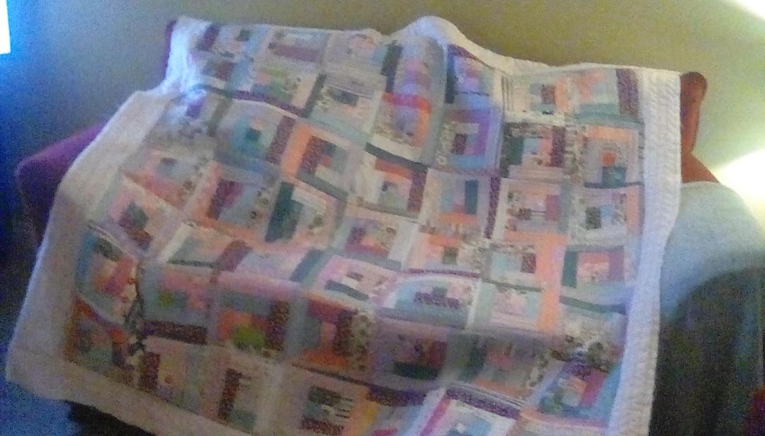Handmade With Love Log Cabin Quilt - Etsy
