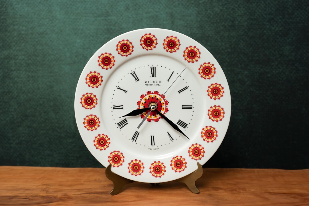 Vintage Weimar Porcelain Plate Wall Clock / Flowers / Made in GDR ...