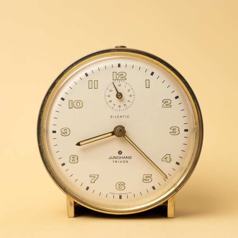 Vintage junghans trivox silentic alarm clock - Etsy.de