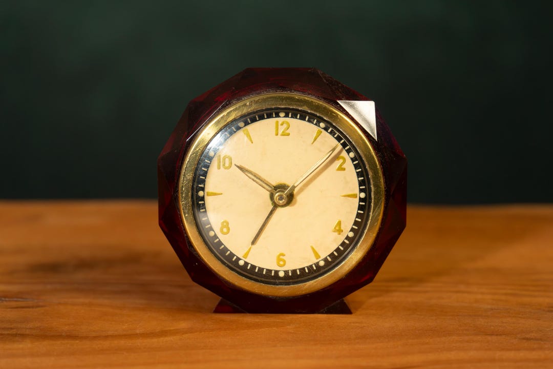 Mid Century Plastic Table Clock: 1950s-60s Decor (not Working) - Etsy