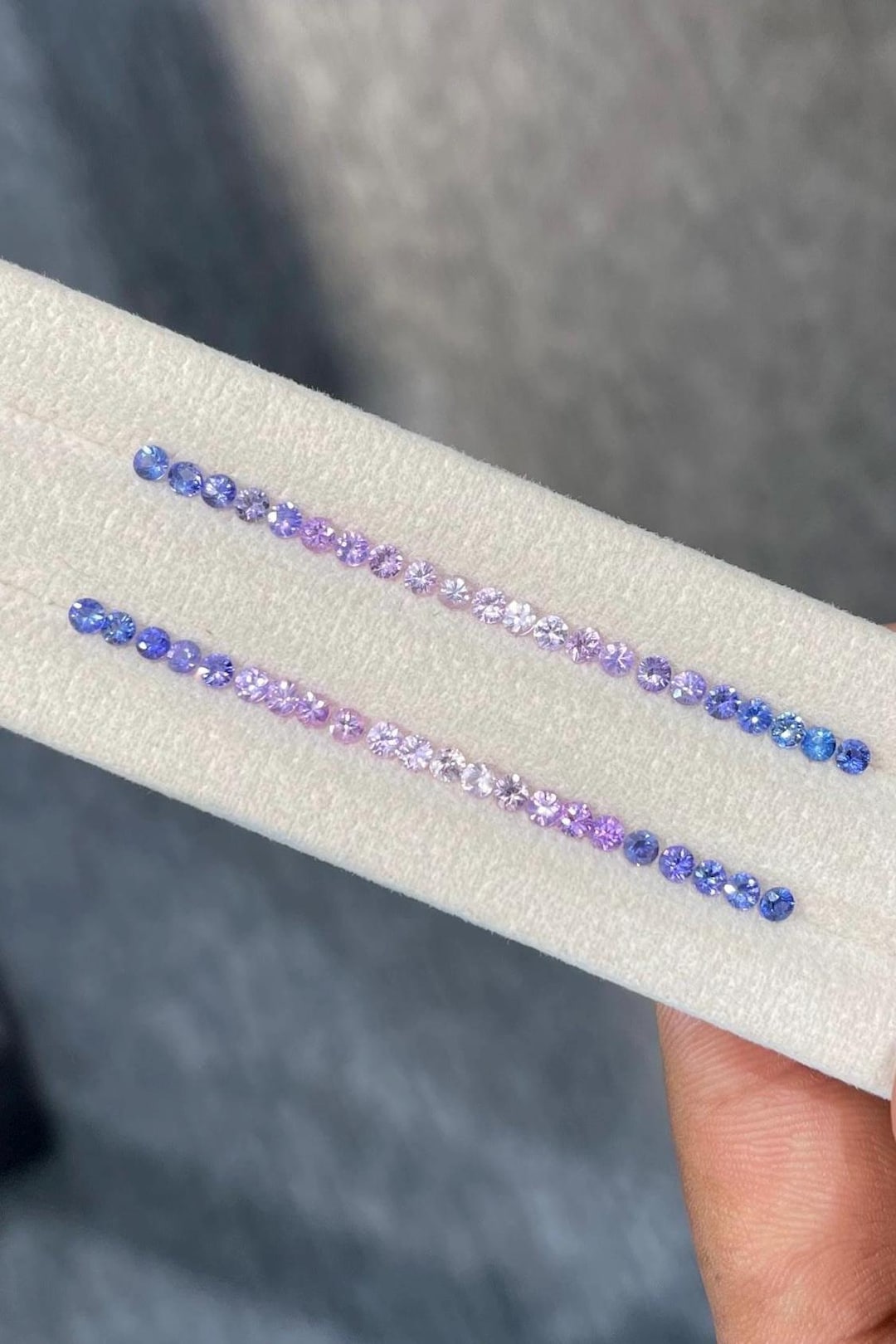 Gradient Sapphire Gemstone Set: 2.3mm Round Cut, 22 Pcs - Etsy UK