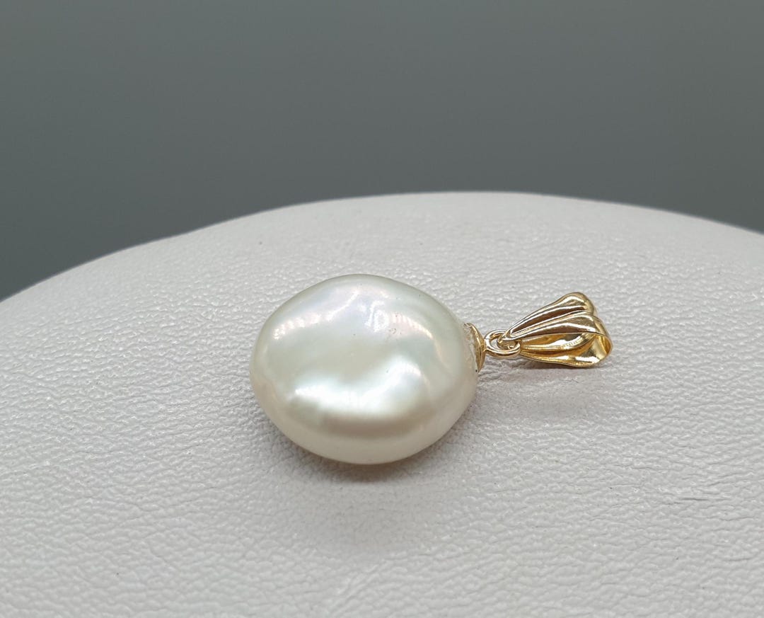 9ct Yellow Gold Coin Pearl Pendant, Nice White Lustre Cultured ...