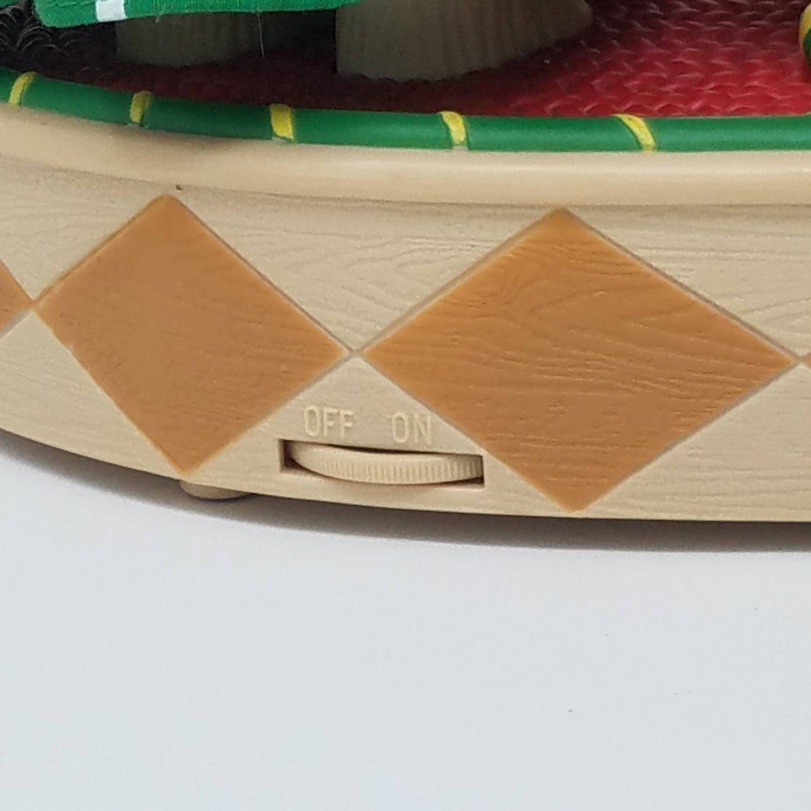 Vintage Christmas Family Bears Musical Display Stand Automatic ...