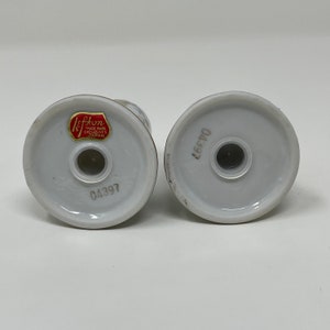 Vintage Lefton Salt and Pepper Porcelain Shakers 50th Anniversary 04397 ...