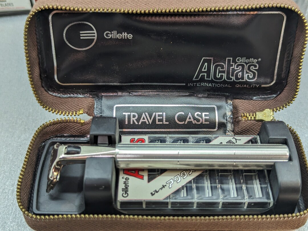 1985 Gillette Vintage Silver Metal ATRA Actas Cartridge Razor Travel ...