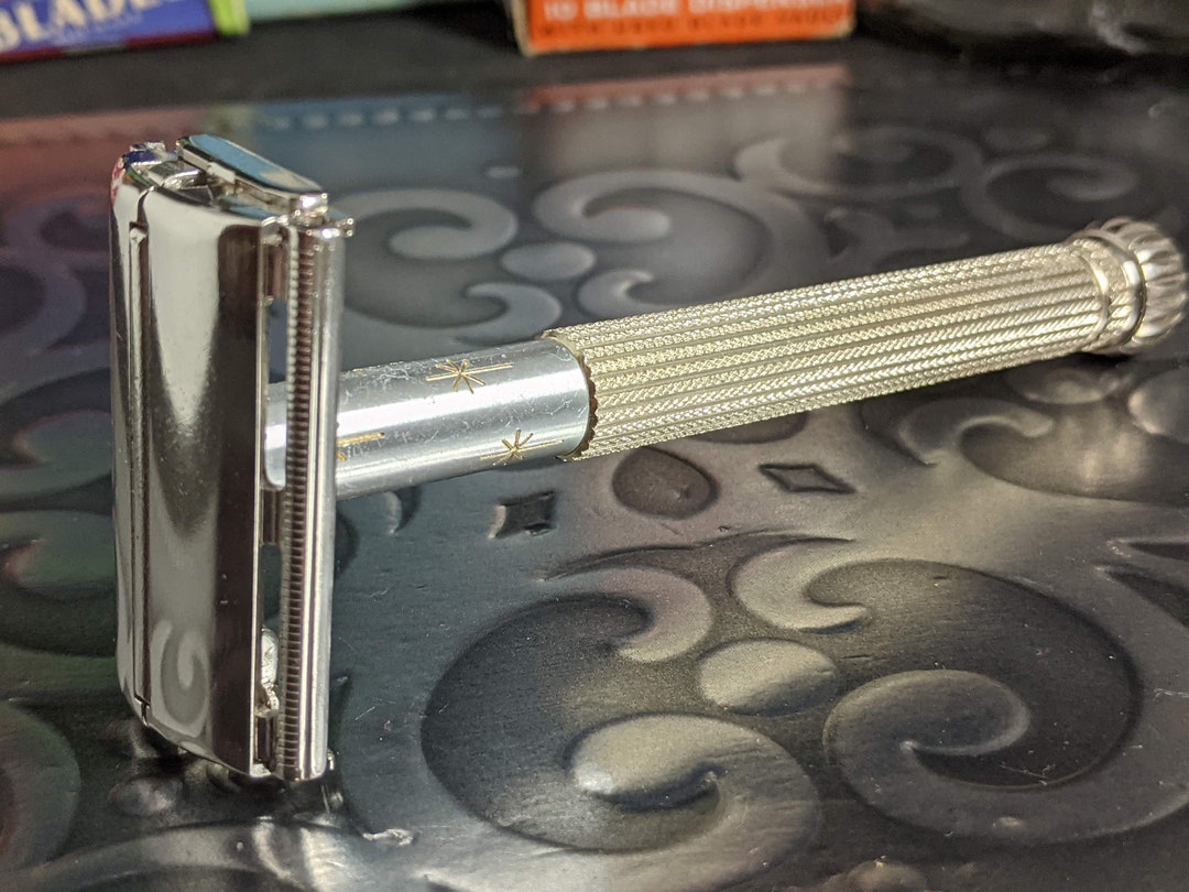 1965 Lady Gillette CHAMPAGNE Gold Starburst Vintage Safety - Etsy