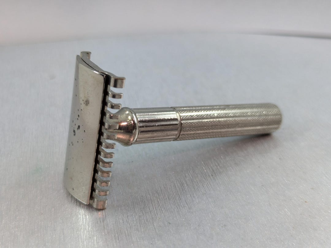 1946 NEW Gillette NICKEL Long Comb Fat Handle Vintage Safety Razor ...