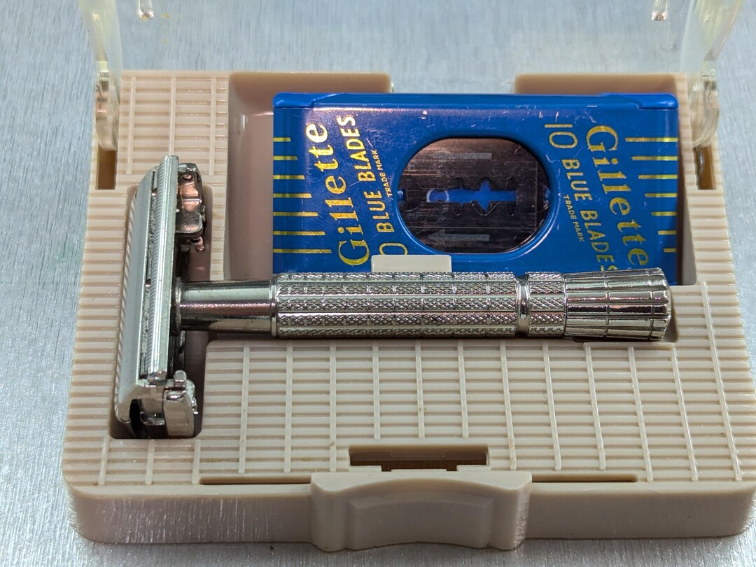 1956 Gillette regular Flare TIP Super Speed Vintage Safety Razor Set in ...