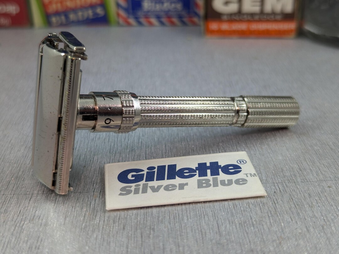 1961 Gillette first Year Slim Adjustable Vintage Safety Razor Date Code ...