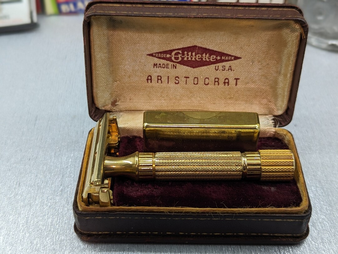 1947 Gillette ARISTOCRAT Vintage Safety Razor Set in Case NO Date Code ...