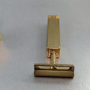 RARE 1935-1936 Schick GOLD Type C3 Bar Guard Magazine Repeating Razor ...